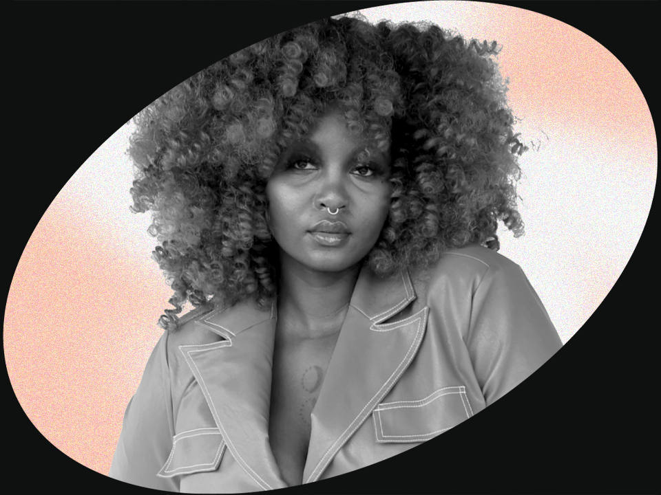 Simi Moonlight on Her Best Confidence Tip and Finding a Therapist