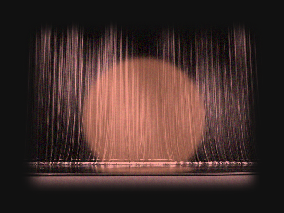 The Spotlight Effect Is Why it Feels Like Everyone Is Judging You