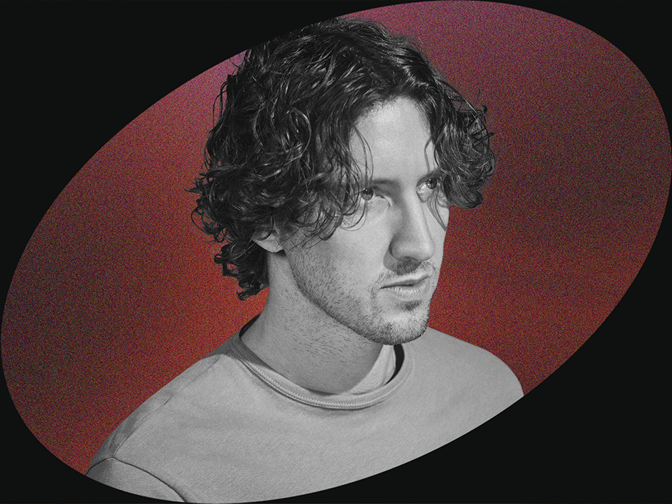 Dean Lewis on Concert Anxiety and Meaningful Song Lyrics